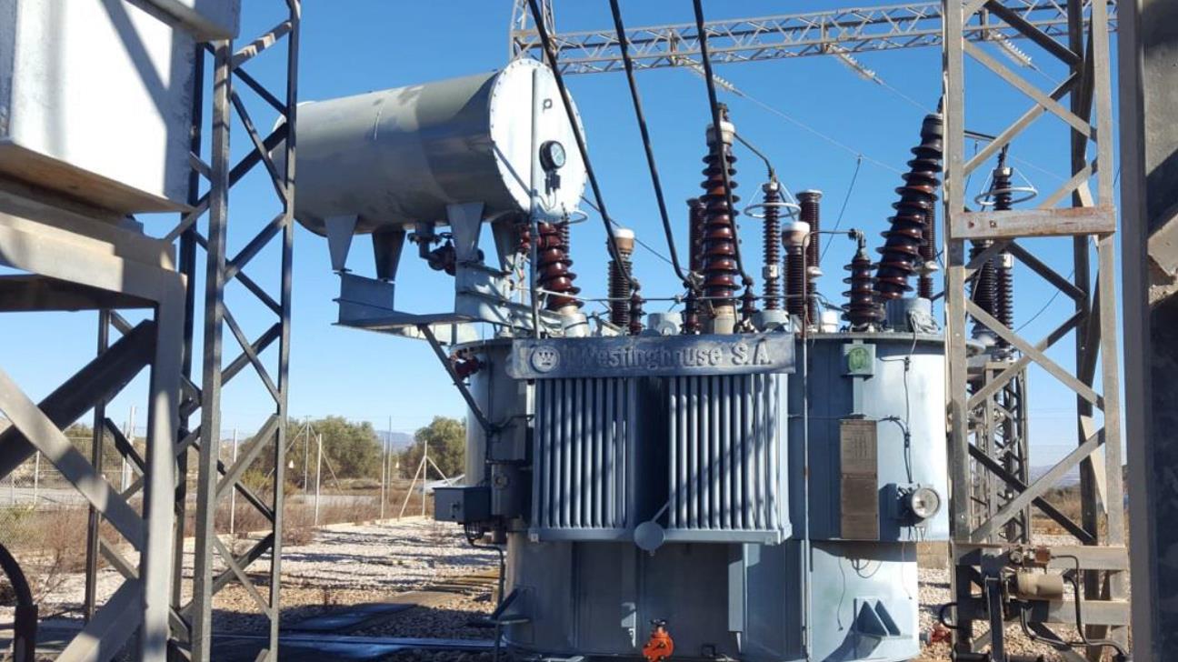 Obra de emergencia para reparar la subestación eléctrica de Yéchar (Murcia)